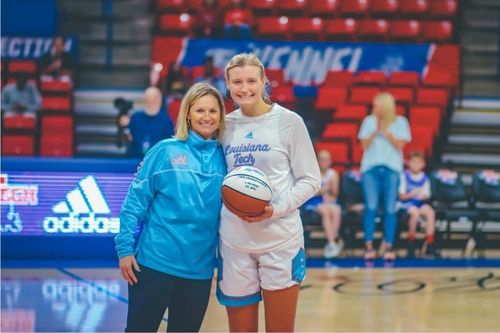 Roberson recognized, Techsters win Saturday affair | Lincoln Parish Journal