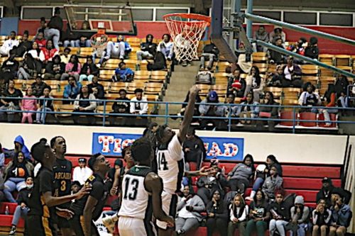 Panthers wrap up district title with ninth straight win | Lincoln ...