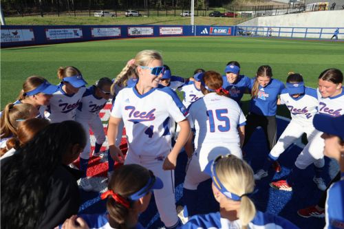 Diamond Dog softballers set for battle of the CUSA leaders | Lincoln ...