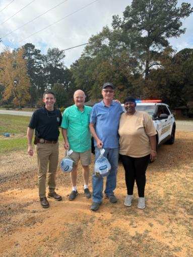 LPSO joins forces to pass along small blessings during holiday season ...