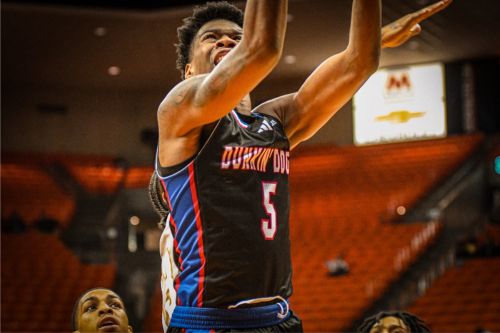 Dogs pick up first road win, downing Miners in El Paso | Lincoln Parish ...